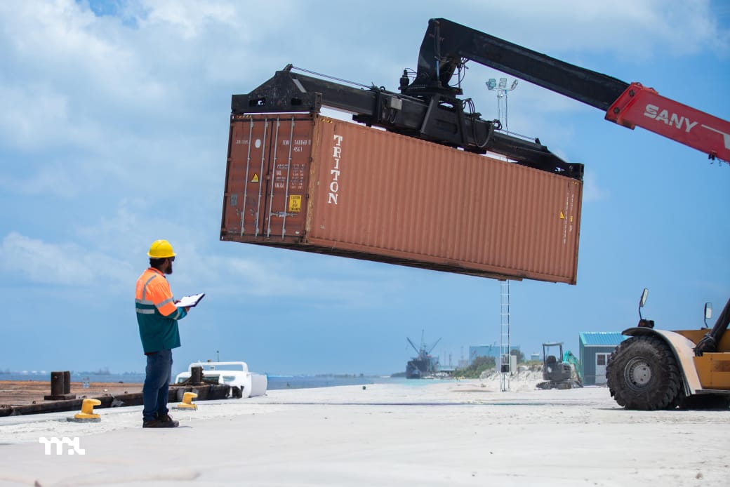 Thilafushi: New Empty Container Depot Eases Harbour Congestion